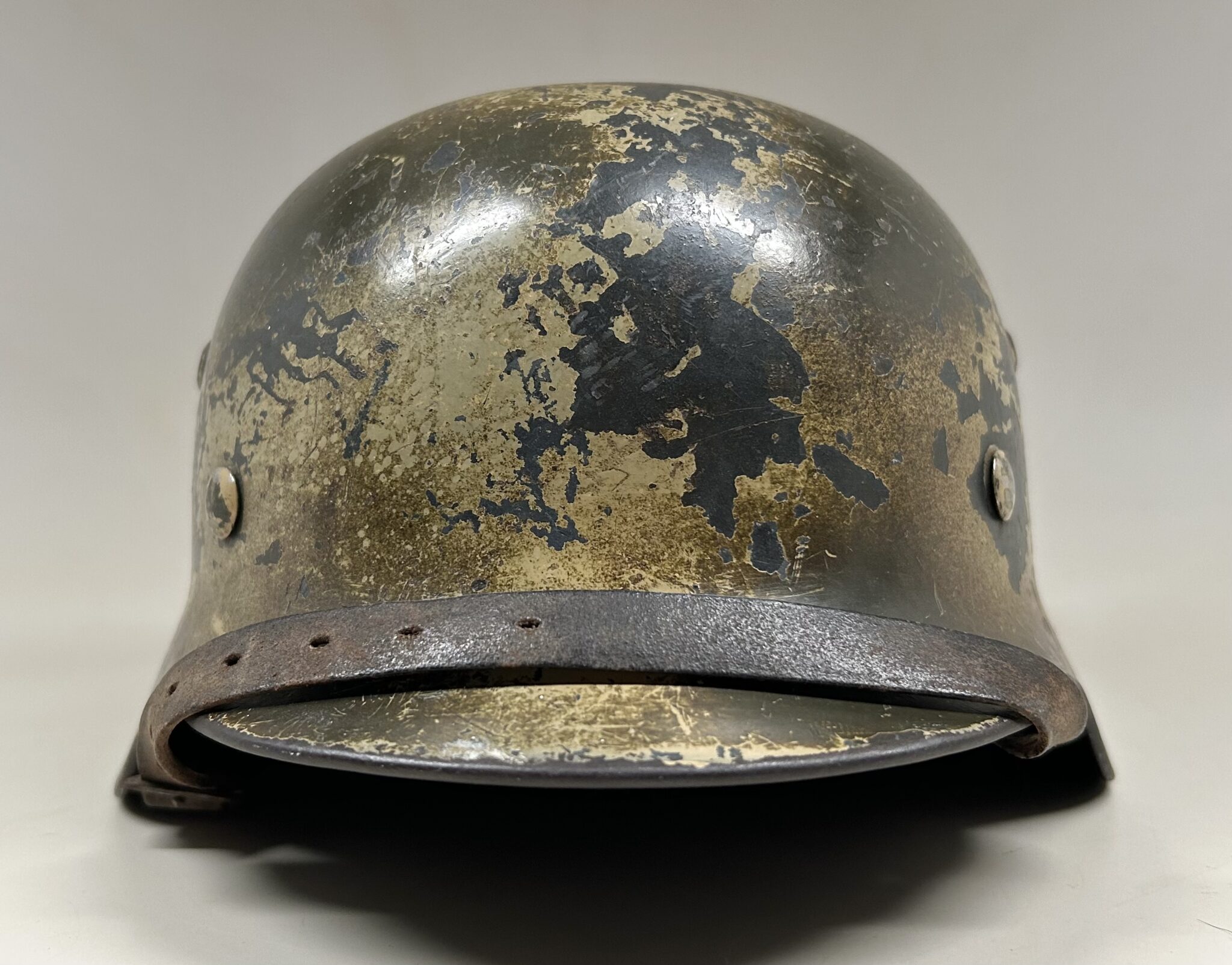 M35 Luftwaffe ‘Normandy’ Camouflage Helmet w/ “Droop-Tail” Decal – (ET64)
