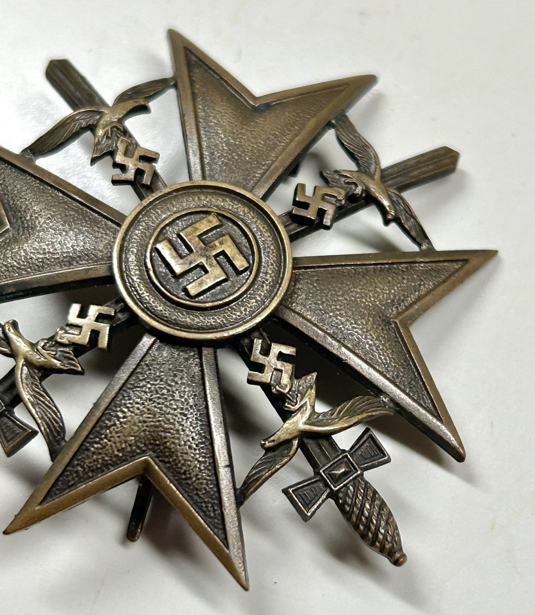 Spanish Cross (Spanienkreuz) w/ Swords in Bronze – (Paul Meybauer)